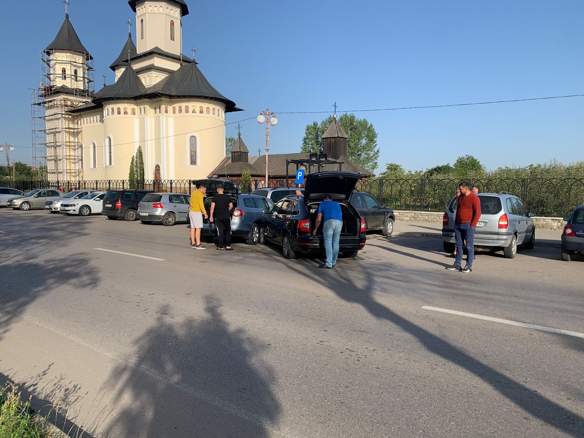 FOTO | Două ACCIDENTE rutiere pe strada Ceferiștilor din Pașcani. Unul ...